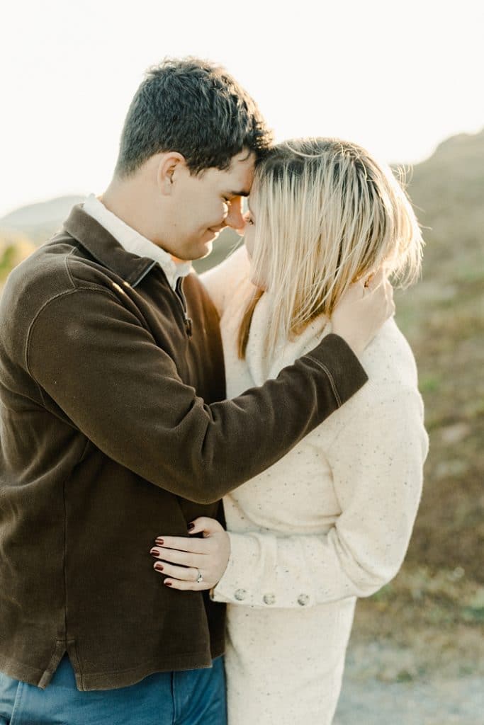 A Windy Blue Valley Vineyard Engagement Session | Jen + Shane ...
